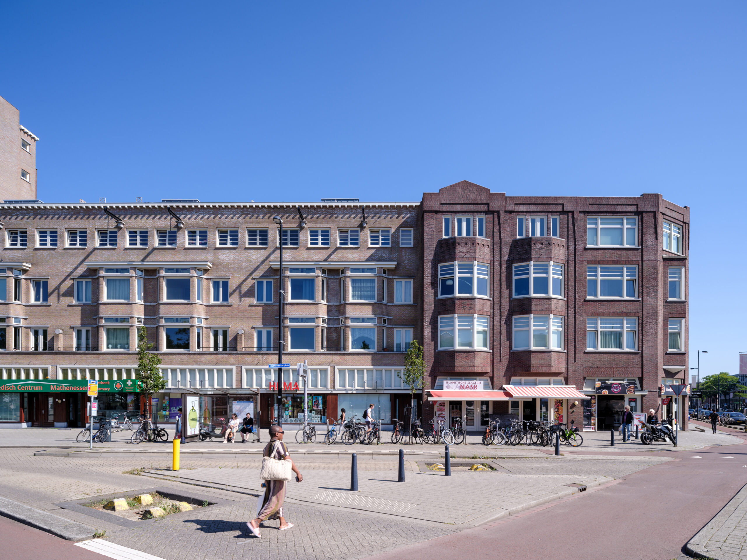 Mathenesser­plein - Leyten